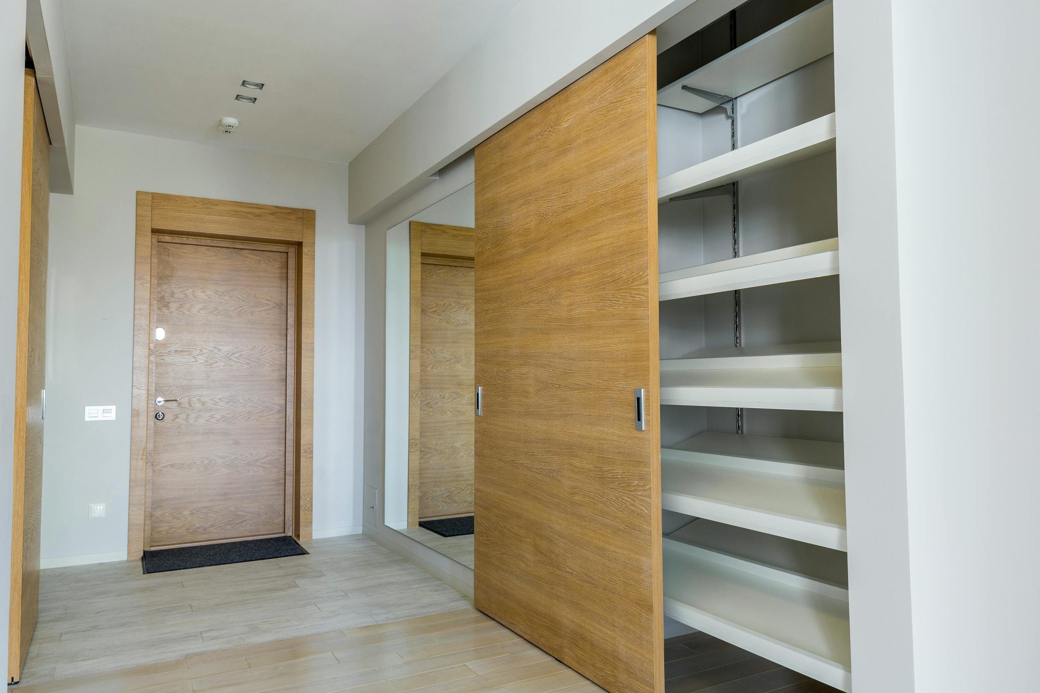 Espace Entre Mur Et Porte Coulissante